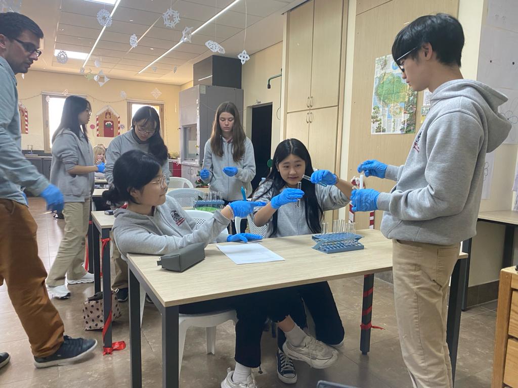 Middle School/High School Science Teacher - TeachBeyond